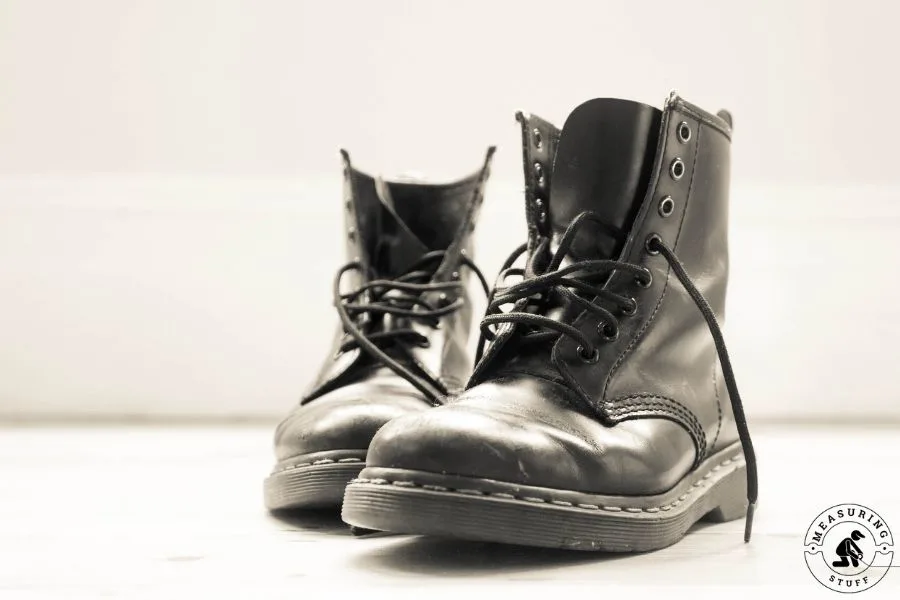 What Size Shoe Laces Do I Need? - Measuring Stuff