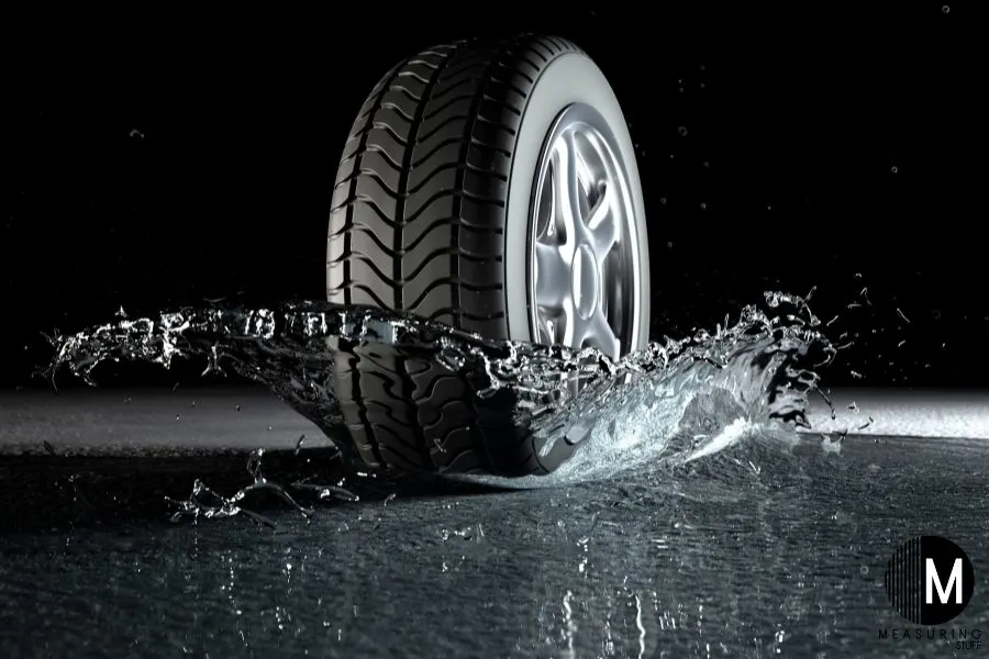 Vehicle Stopping Distance On Wet And Dry Roads Explained - Measuring Stuff