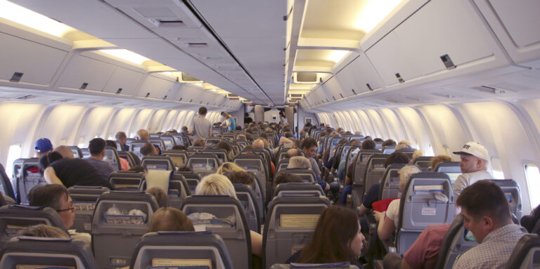 Boeing 757 vs 767 (Size Comparison Guide) – Measuring Stuff