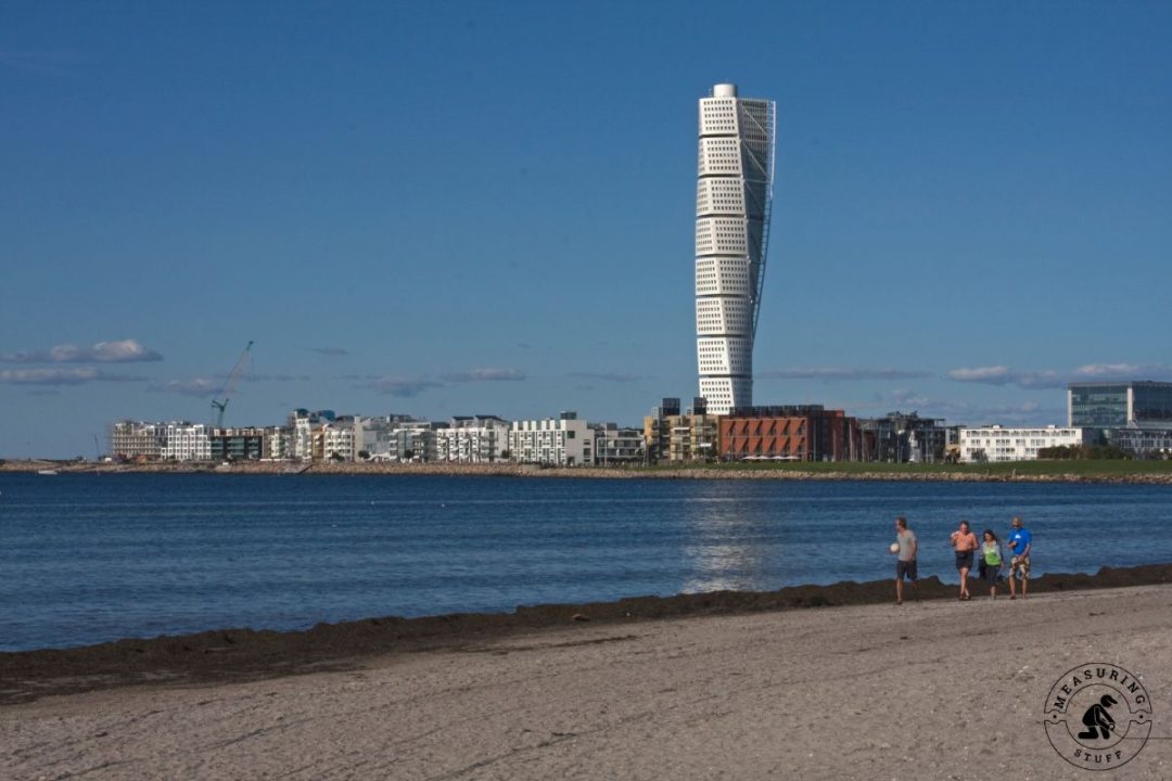 9 Things That Are 200 Meters Long – Measuring Stuff